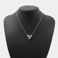 Van Cleef & Arpels Socrates Flower 18K White Gold and Diamond Pendant ...