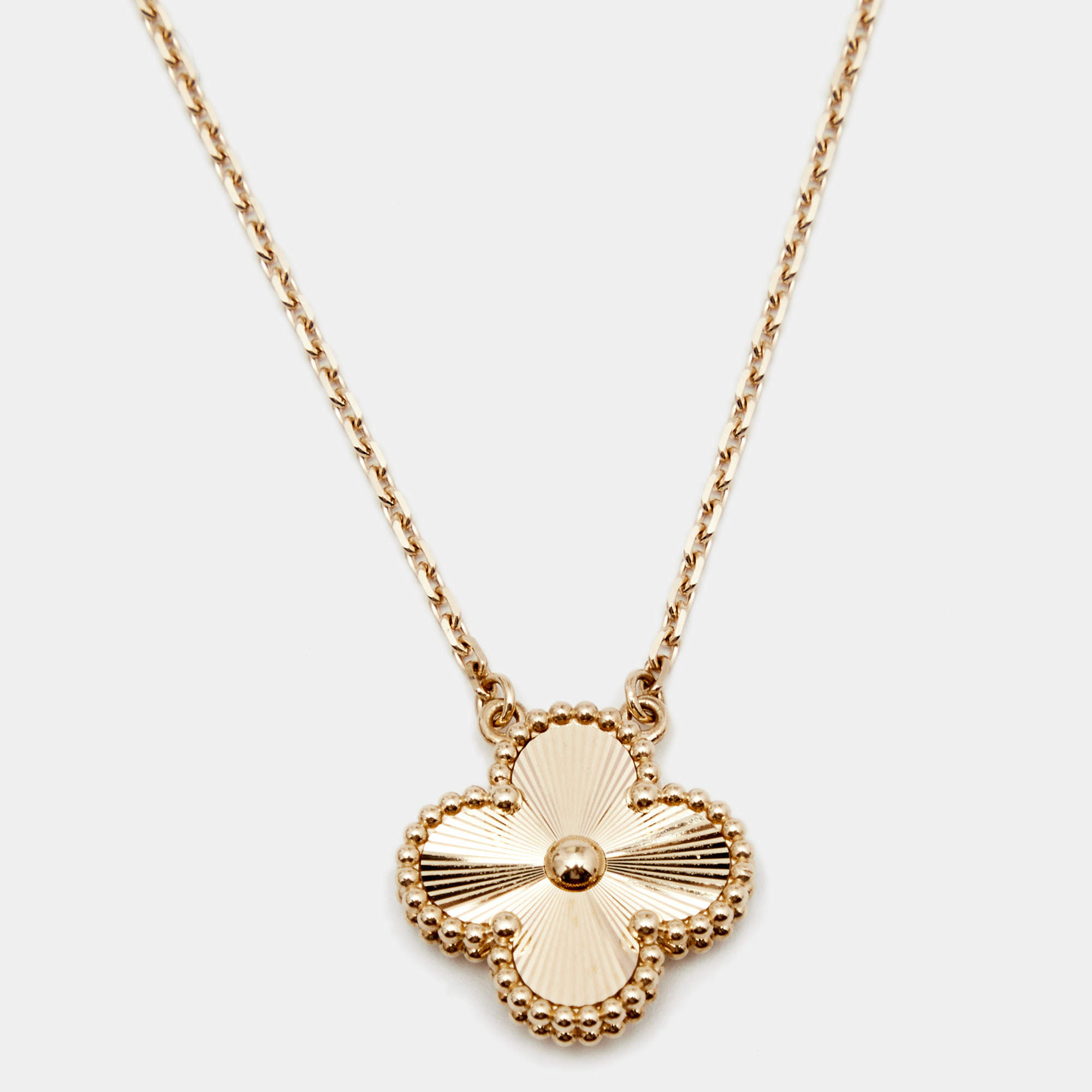 Van Cleef & Arpels Vintage Alhambra 18k Yellow Gold Necklace Van Cleef ...